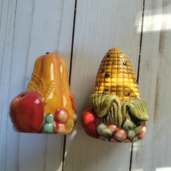 vanson | Dining | Vintage Squash And Corn Salt And Pepper Shakers ...
